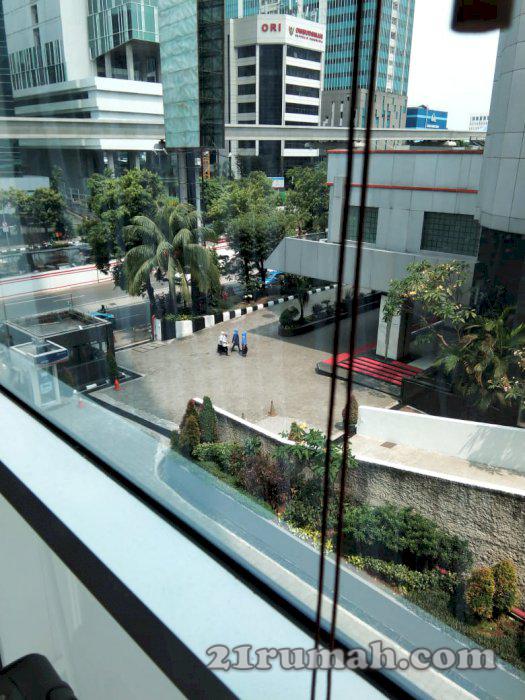 [Dijual] Ruang Kantor Di Menara Kuningan View Jalan Raya | IDRumah