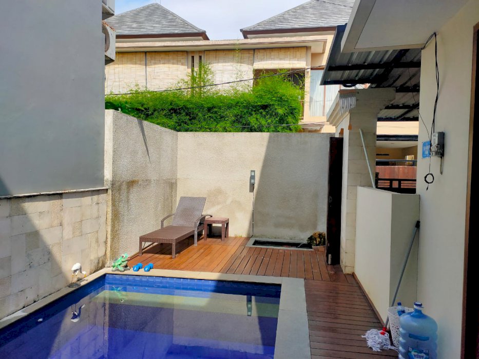 Dijual rumah model villa minimalis modern full furniture di sedap malam ...