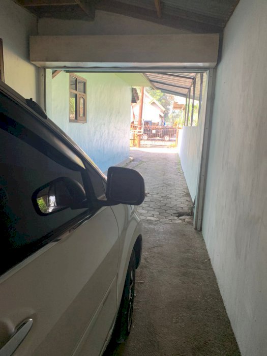 RUMAH DIJUAL PINGGIR JALAN RAYA, COCOK UNTUK USAHA | IDRumah