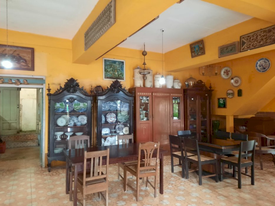 Jual Toko & Restoran, Hotel lokasi sangat strategis | IDRumah