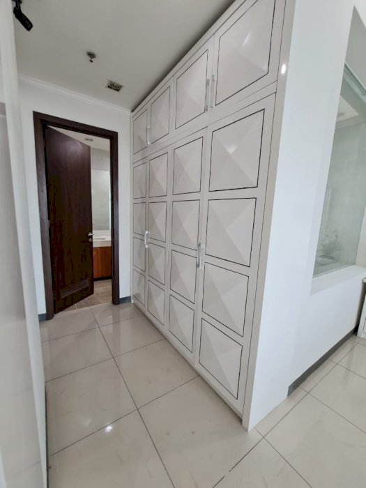 [Disewa] Apartemen ST Moritz Tower Presidential Furnished Puri Indah Jakbar | IDRumah